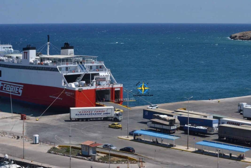 ΤΑ ΠΛΟΙΑ ΤΗΣ ΡΑΦΗΝΑΣ ΚΑΙ ΤΟ ΠΡΟΒΛΗΜΑ ΜΕ ΤΑ ΦΟΡΤΗΓΑ - KAIPOUTHEOS.GR