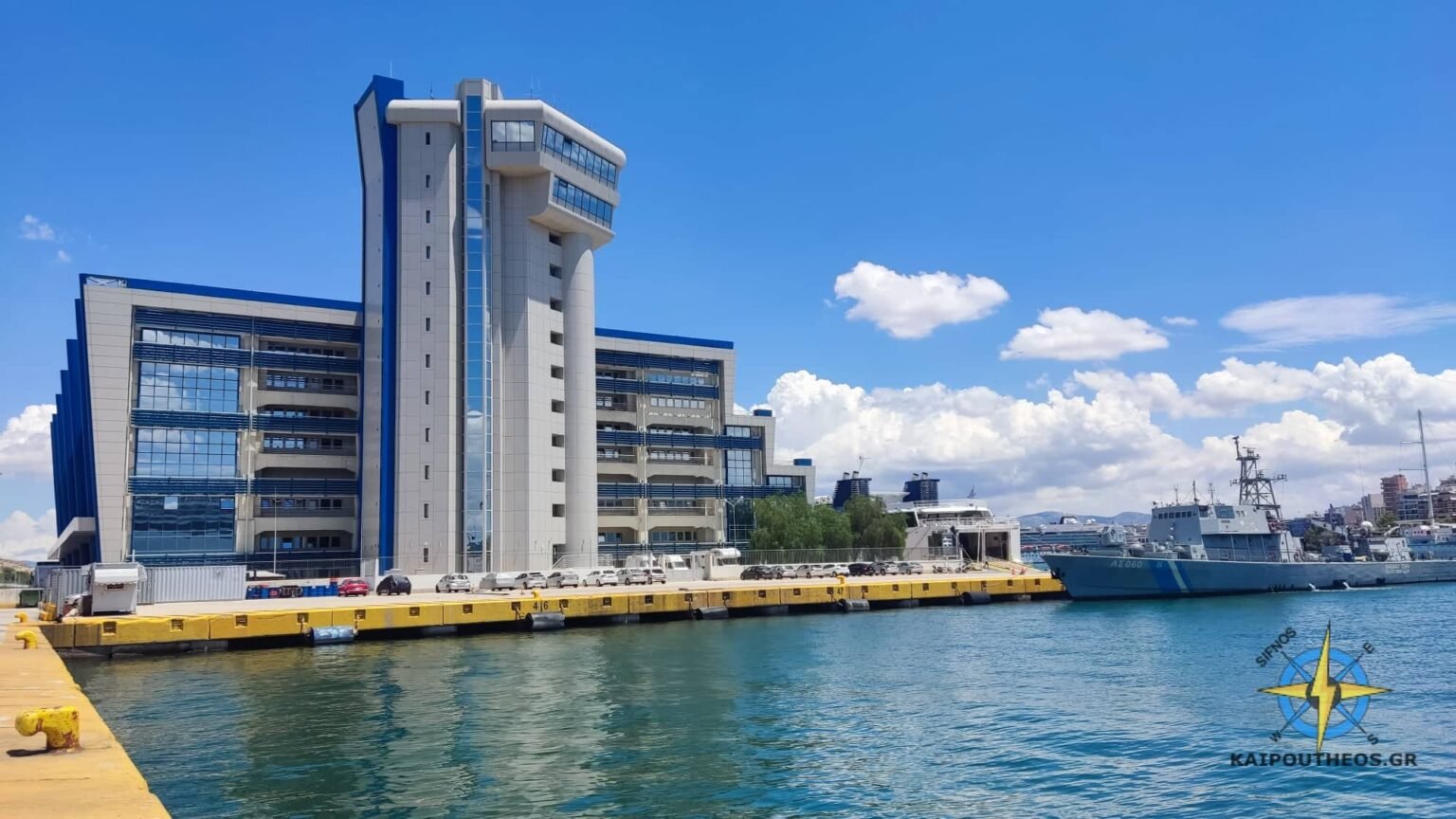 Η ΘΑΛΑΣΣΑ ΤΟΥ ΠΕΙΡΑΙΑ....-ΒΙΝΤΕΟ-ΦΩΤΟΓΡΑΦΙΕΣ - KAIPOUTHEOS.GR