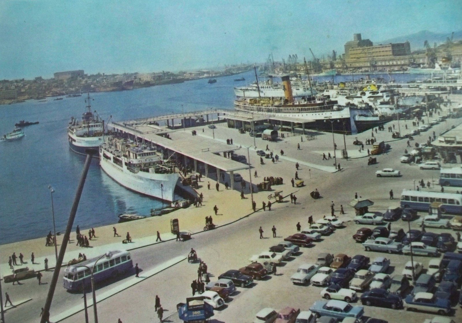 Ο Πειραιάς στα πρώτα χρόνια της δεκαετίας του '60 - KAIPOUTHEOS.GR