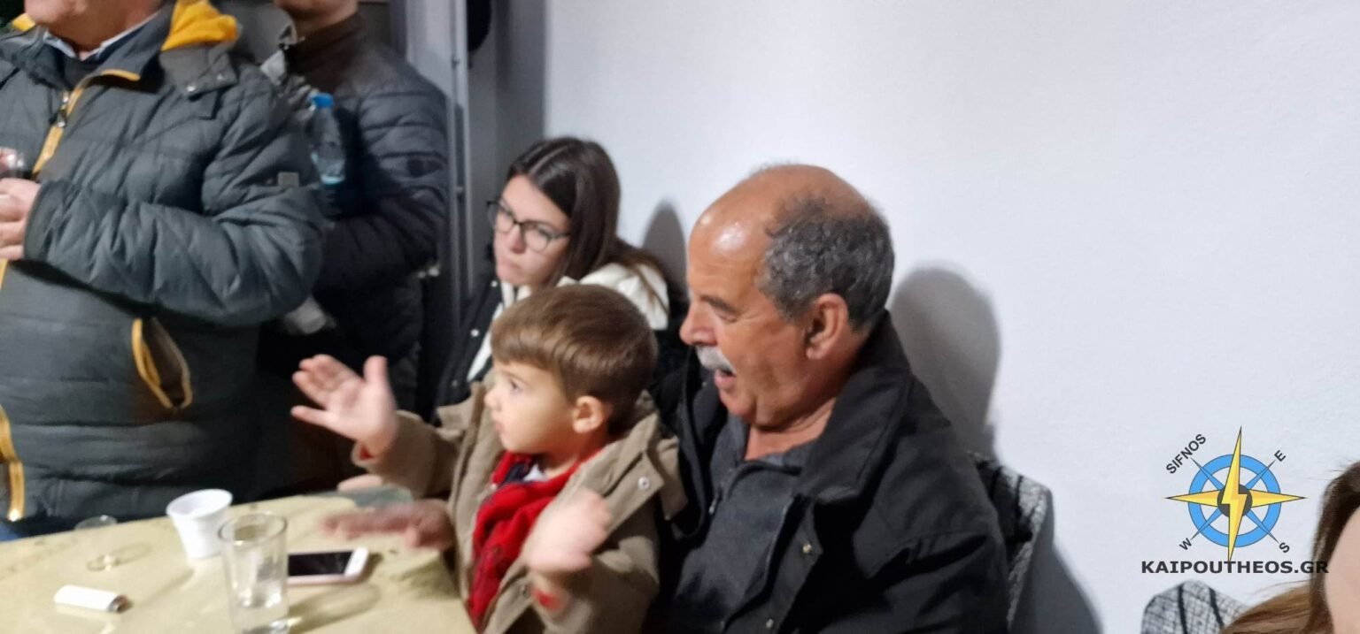 ΣΙΦΝΟΣ_Η εικόνα του Αγίου Αντωνίου πήγε με βιολί και λαούτο στην ...
