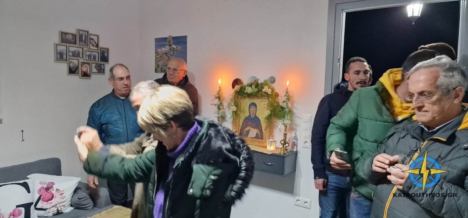 ΣΙΦΝΟΣ_Η εικόνα του Αγίου Αντωνίου πήγε με βιολί και λαούτο στην ...