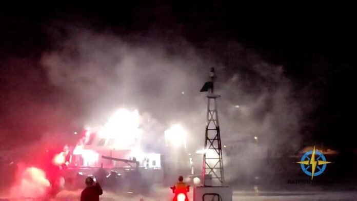 ΣΙΦΝΟΣ: ΕΝΤΥΠΩΣΙΑΚΟΣ ΑΠΟΧΑΙΡΕΤΙΣΜΟΣ ΜΕ ΚΑΠΝΟΓΟΝΑ ΚΑΙ ΠΙΡΟΥΕΤΑ ΑΠΟ ΤΟ ...