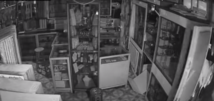 ΔΙΑΡΡΗΞΗ ΚΑΤΑΣΤΗΜΑΤΟΣ ΣΤΗ ΜΗΛΟ.ΒΙΝΤΕΟ ΑΠΟ ΤΗΝ ΚΑΜΕΡΑ ΑΣΦΑΛΕΙΑΣ ...
