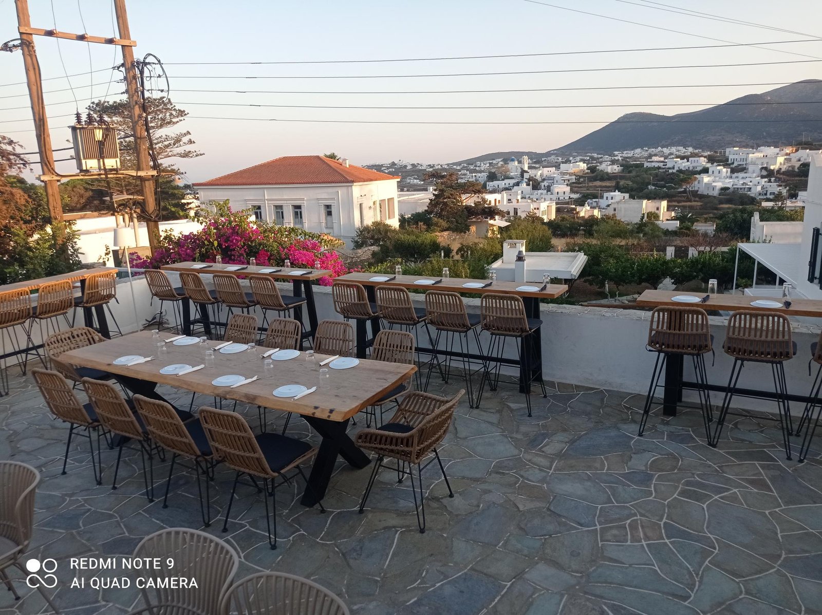 Πωλείται επιχείρηση εστίασης πλήρως εξοπλισμένη στον Αρτεμώνα Σίφνου ...